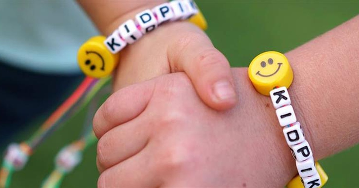 Three of Our Favorite DIY Bracelet Crafts for Kids